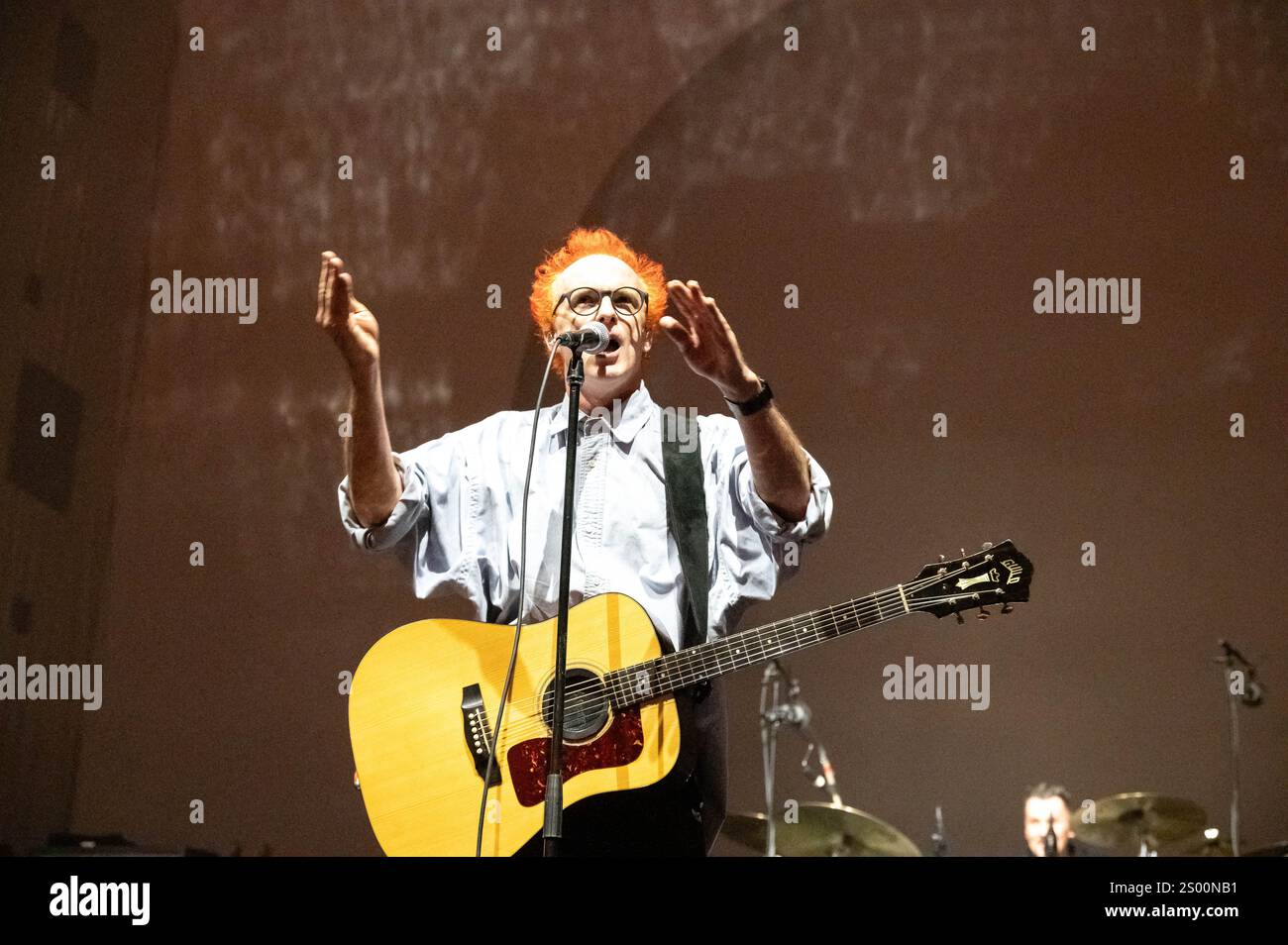 Fran Healy of Travis performing at OVO Hydro, Glasgow, 21st December ...