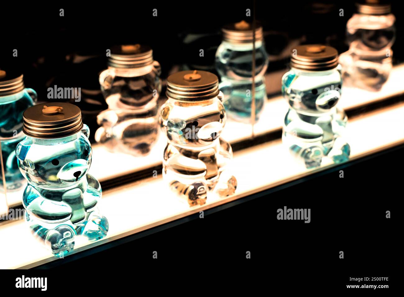 shop window Kyoto Japan Stock Photo - Alamy