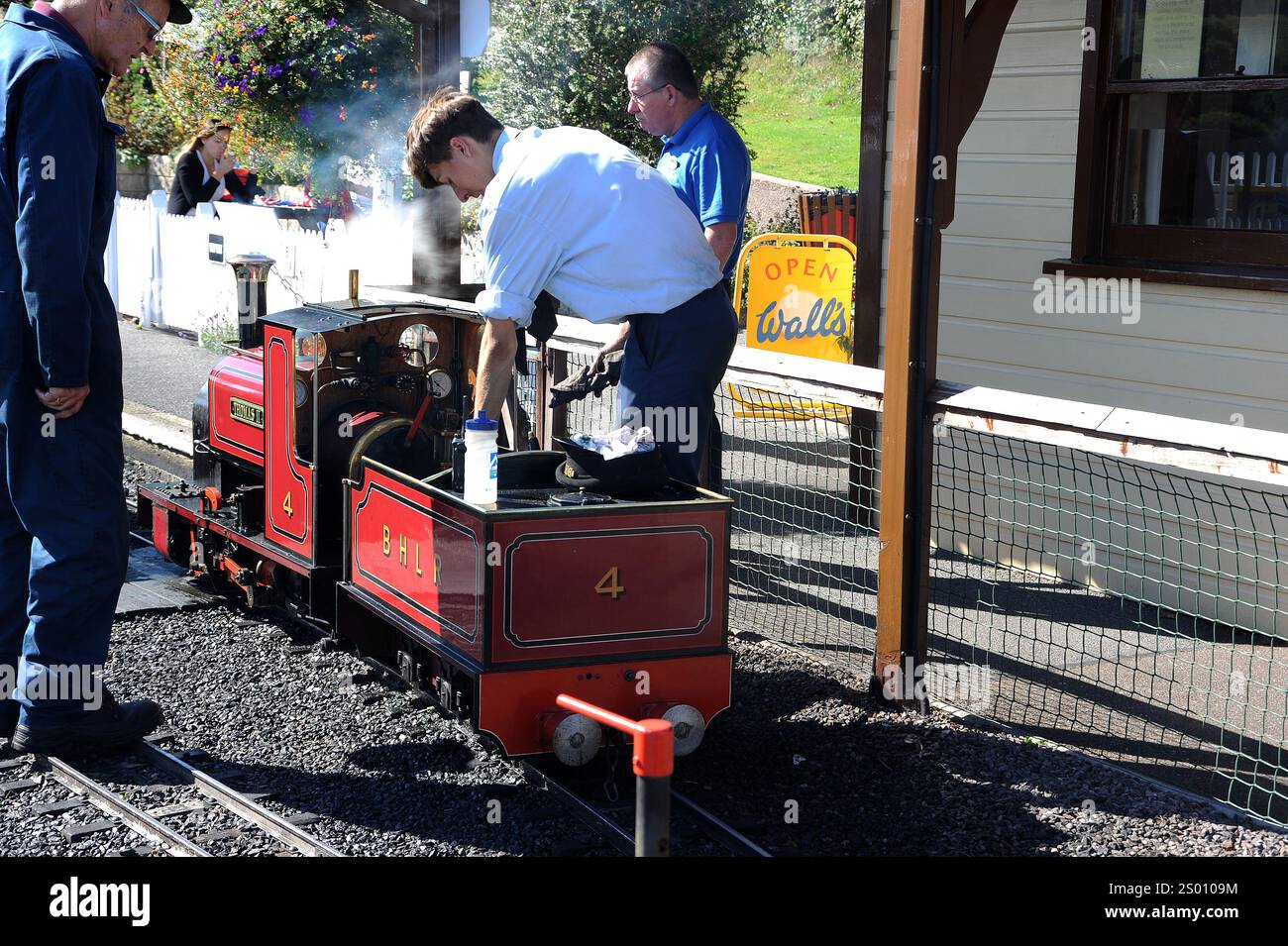 "Thomas II" at Much Natter Station, Pecorama Stock Photo - Alamy