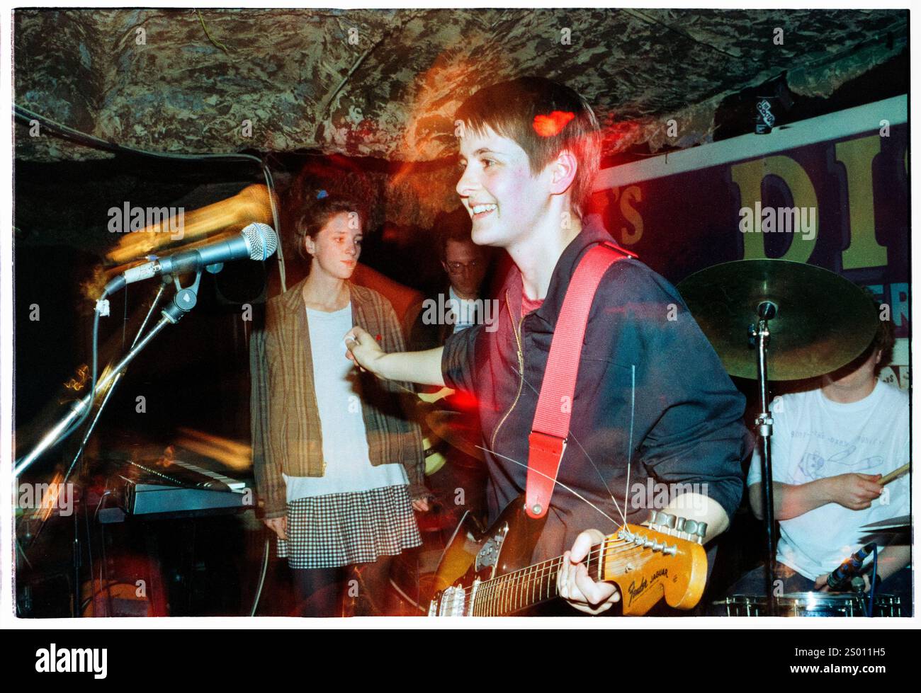 AMELIA FLETCHER, HEAVENLY, 1994: Amelia Fletcher of the Sarah Records ...