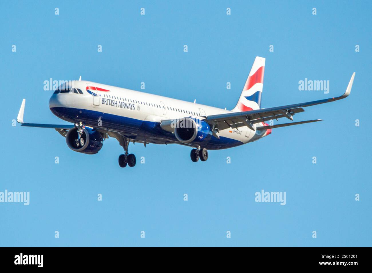 Madrid Barajas Airport. Modern Airbus A321 neo airliner of the British Airways airline landing ...