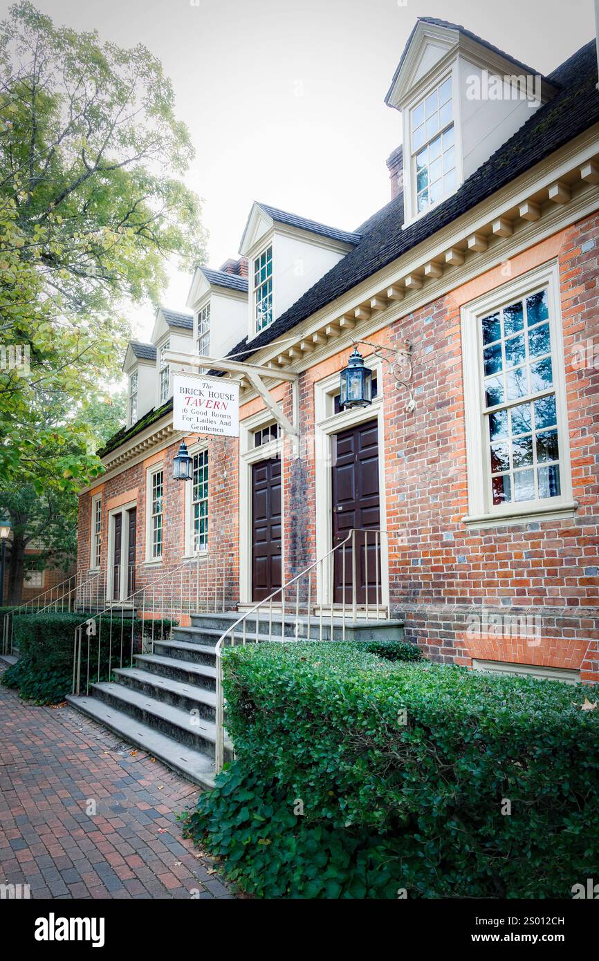Morning at the Brick House Tavern in the colonial historic district of ...