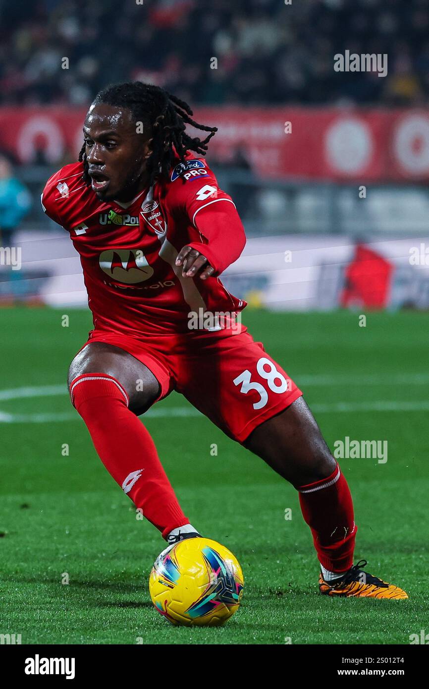 Monza, Italy. 22nd Dec, 2024. Warren Bondo of AC Monza seen in action ...