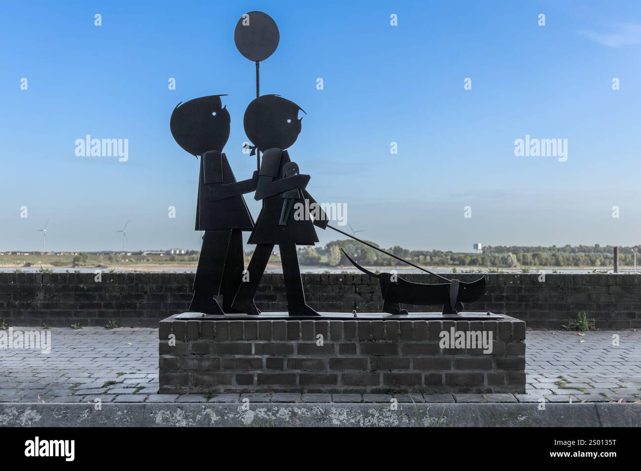 Zaltbommel, the Netherlands 10 September 2024. The flat metal statue ...