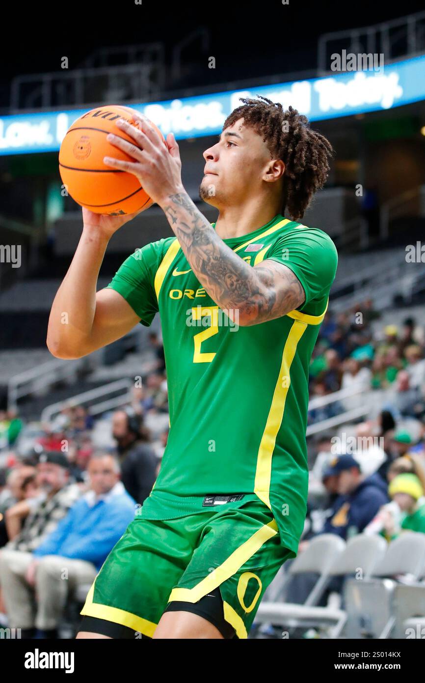 SAN JOSE, CA - DECEMBER 21: Oregon Ducks guard Jadrian Tracey (2 ...