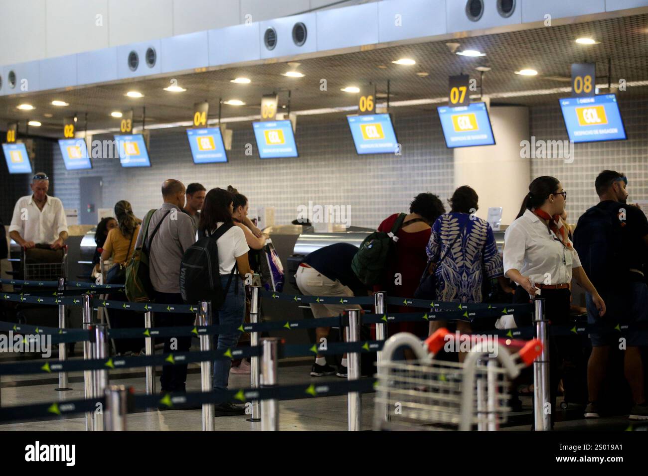 PE - RECIFE - 12/23/2024 - RECIFE, AIRPORT MOVEMENT - Passenger ...
