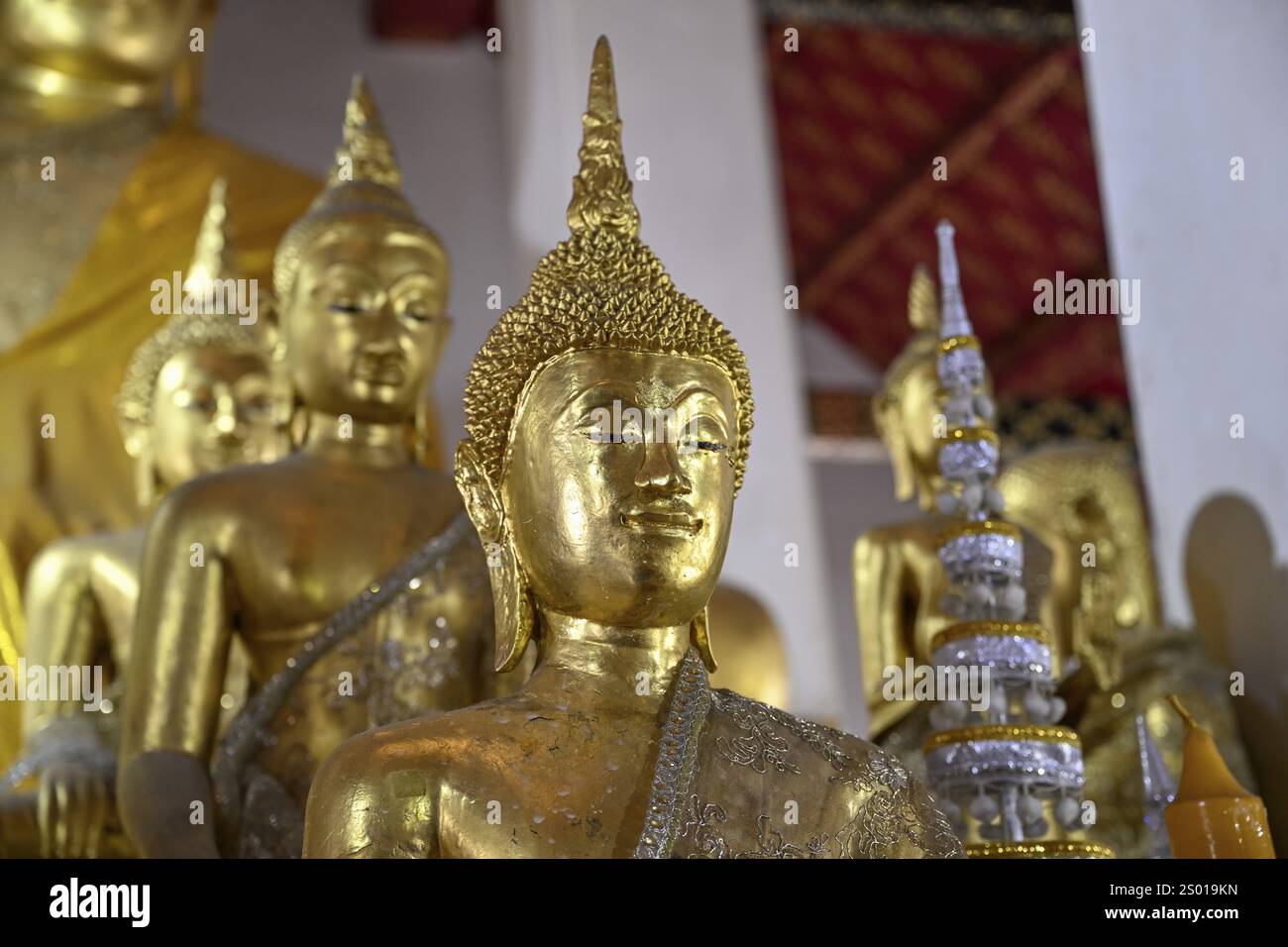 Buddha statues in Wat Arun, Temple of Dawn, Bangkok, Thailand, Asia ...