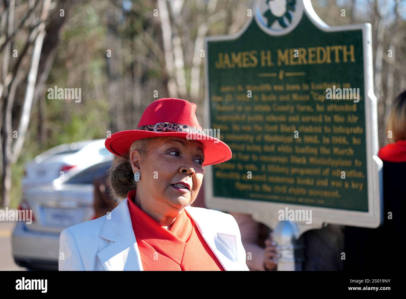 Judy Alsobrooks Meredith, wife of James Meredith, who became the first ...