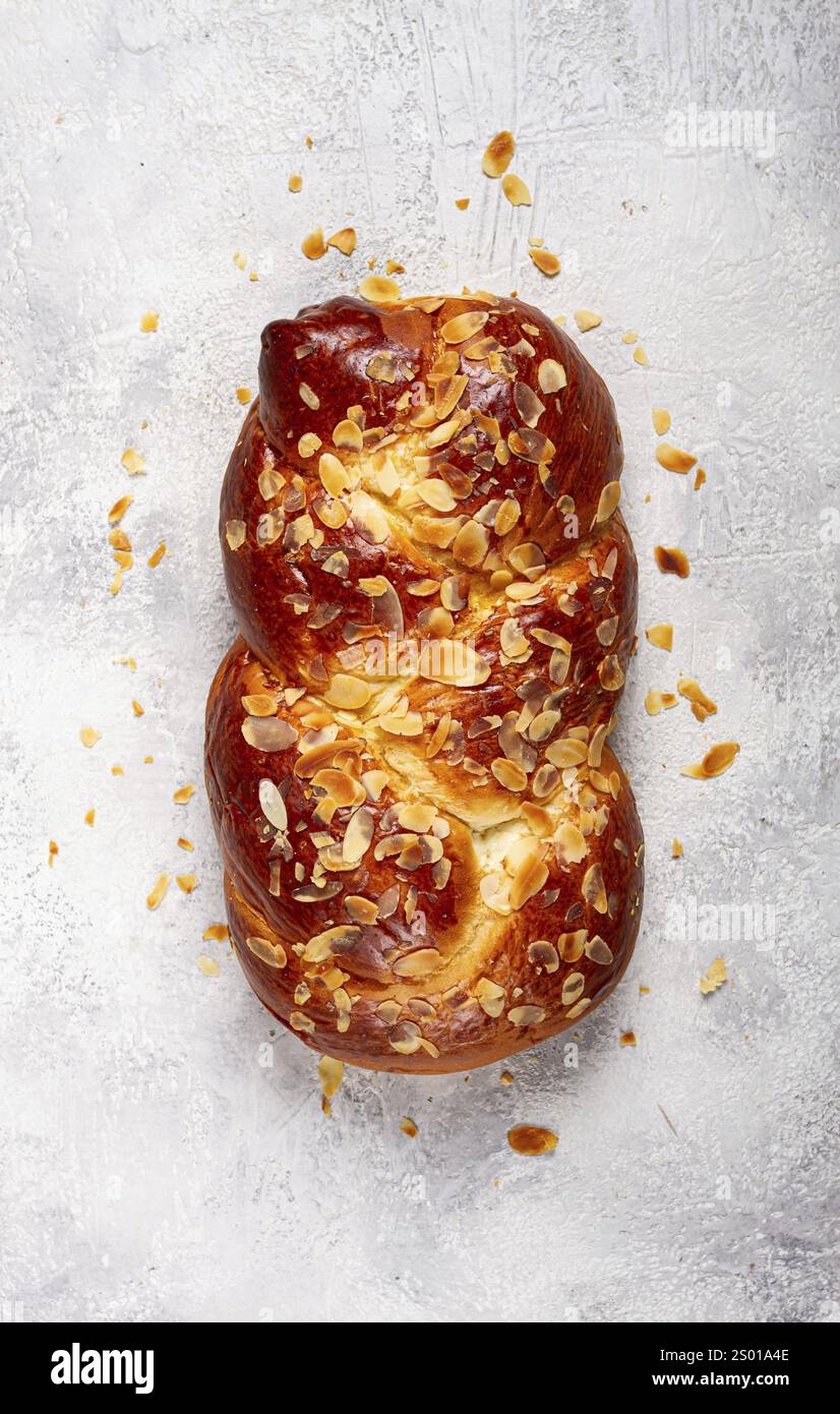 Braided, sweet bread pie, with sliced almonds, breakfast, braided bread ...