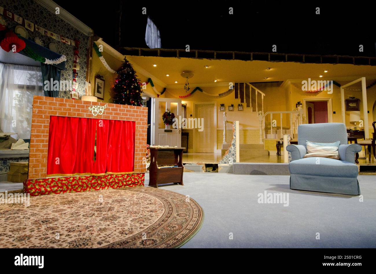 full stage set design for SEASON'S GREETINGS by Alan Ayckbourn at the ...