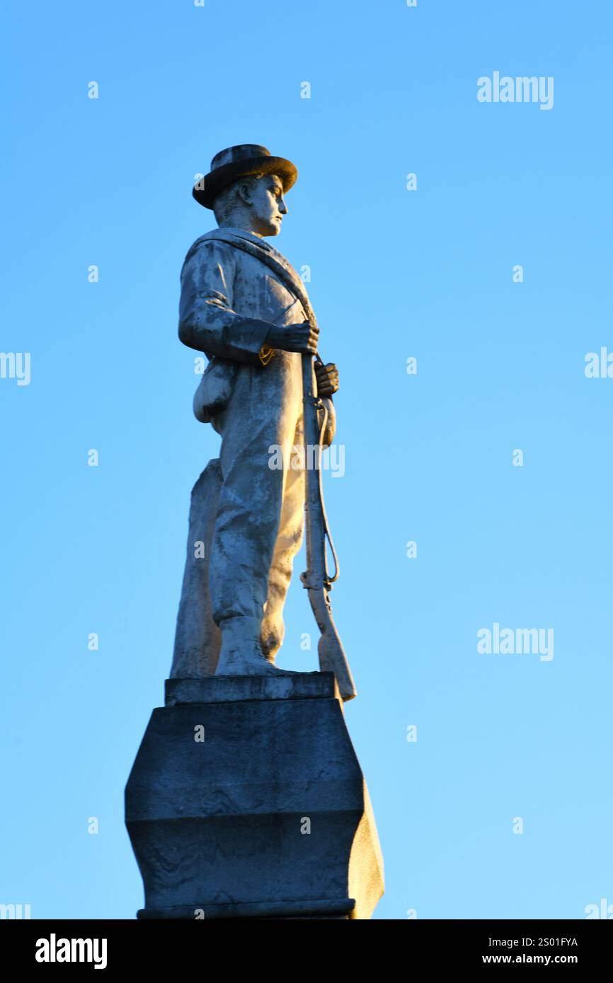 Confederate Statue in Brandon, Mississippi Stock Photo - Alamy