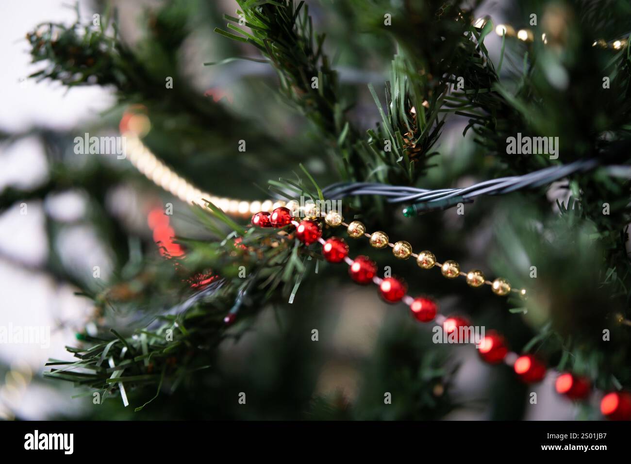 Gold garlands hi-res stock photography and images - Alamy