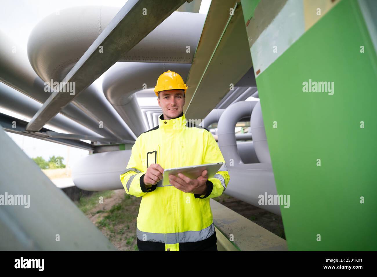 Pipeline monitoring systems hi-res stock photography and images - Alamy