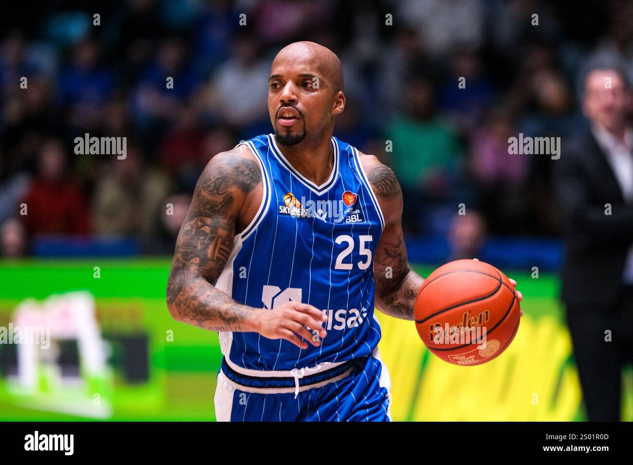 Jacob Knauf (Skyliners Frankfurt, #25) am Ball, GER, Skyliners ...