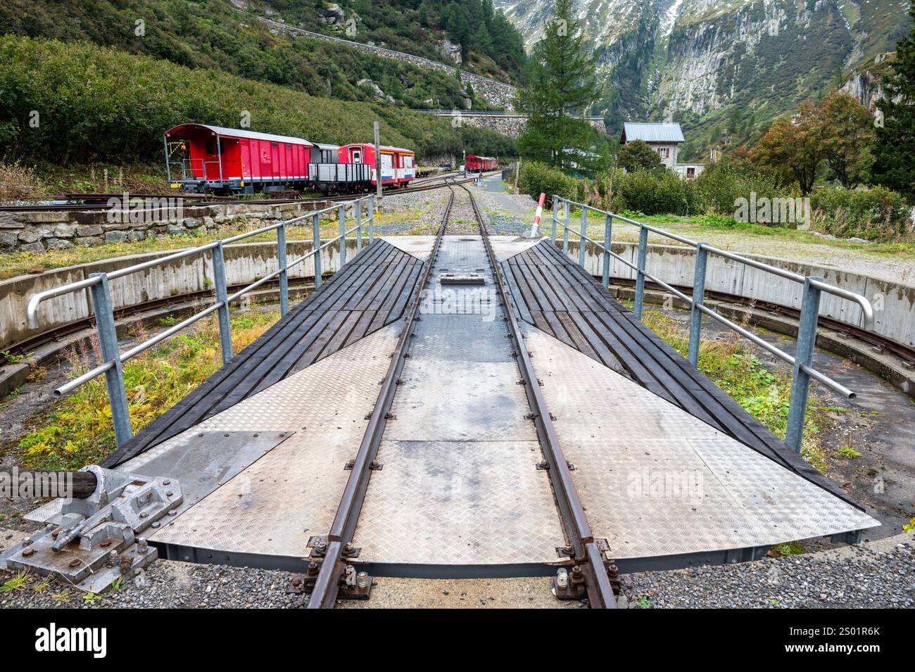 Railway turntable hi-res stock photography and images - Alamy