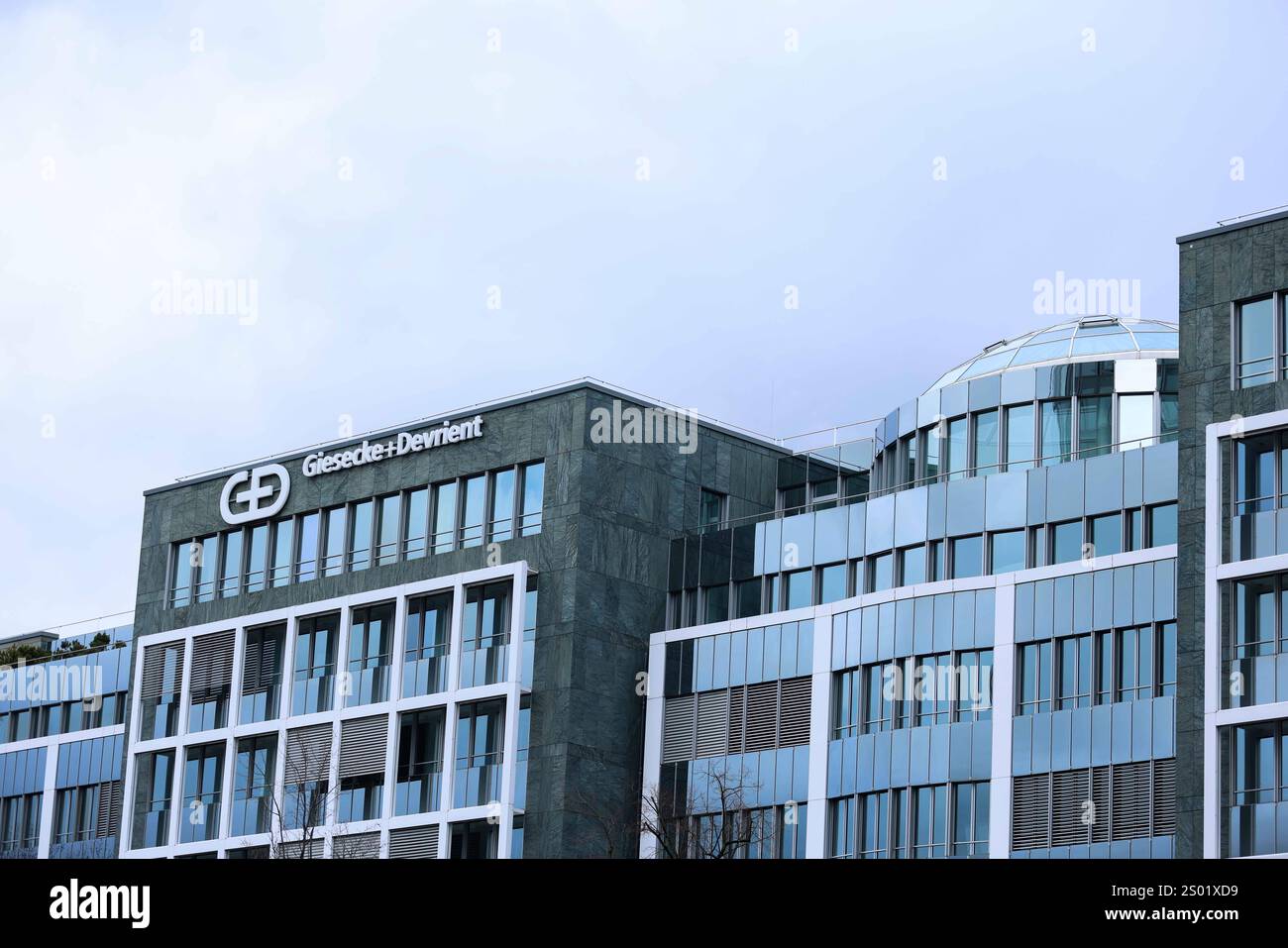 Schriftzug / Logo des Unternehmens GieseckeDevrient am 23.12.2024 in ...