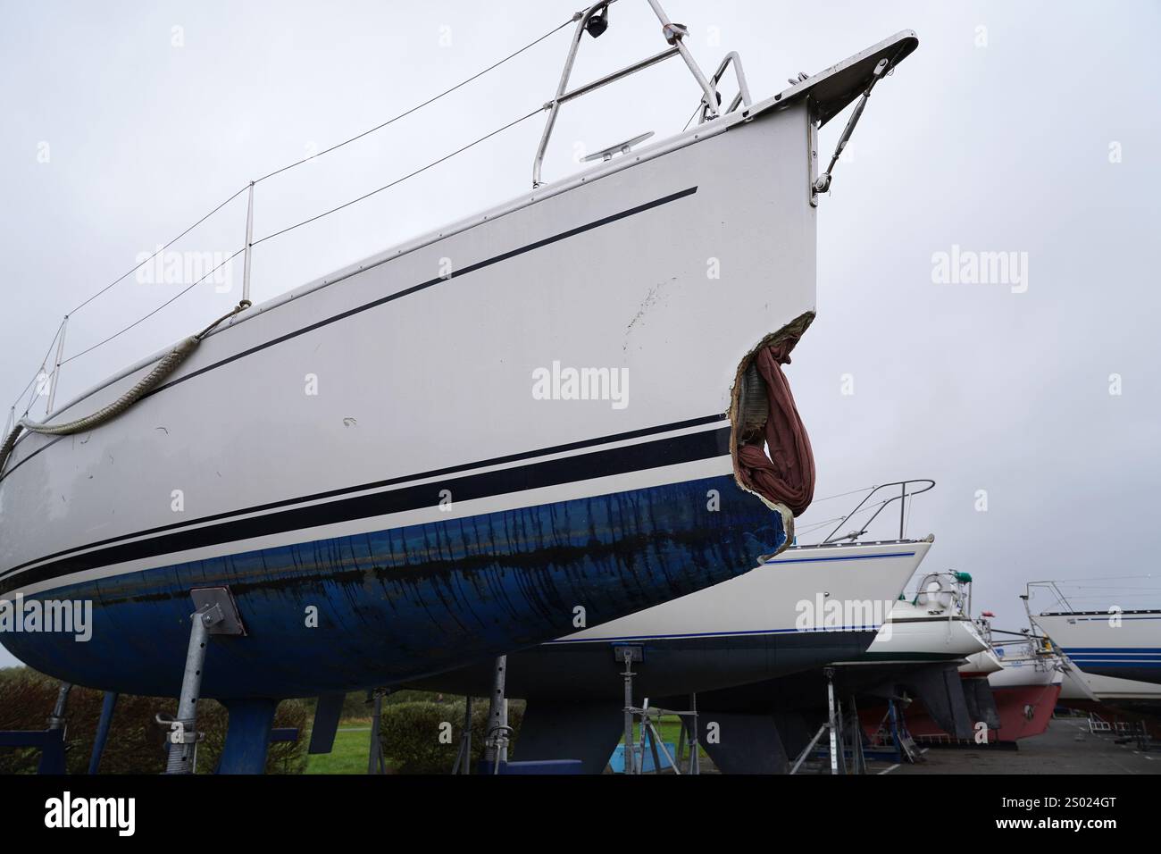 Hull damage hi-res stock photography and images - Alamy