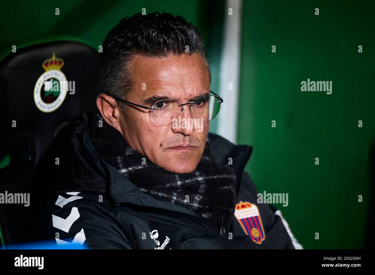 CD Eldense head coach Daniel Ponz looks on during the LaLiga ...