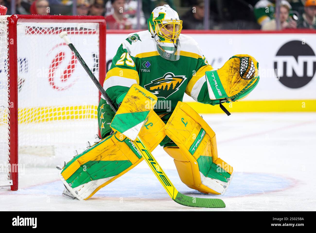 Minnesota Wild goaltender Marc-Andre Fleury (29) defends his net ...