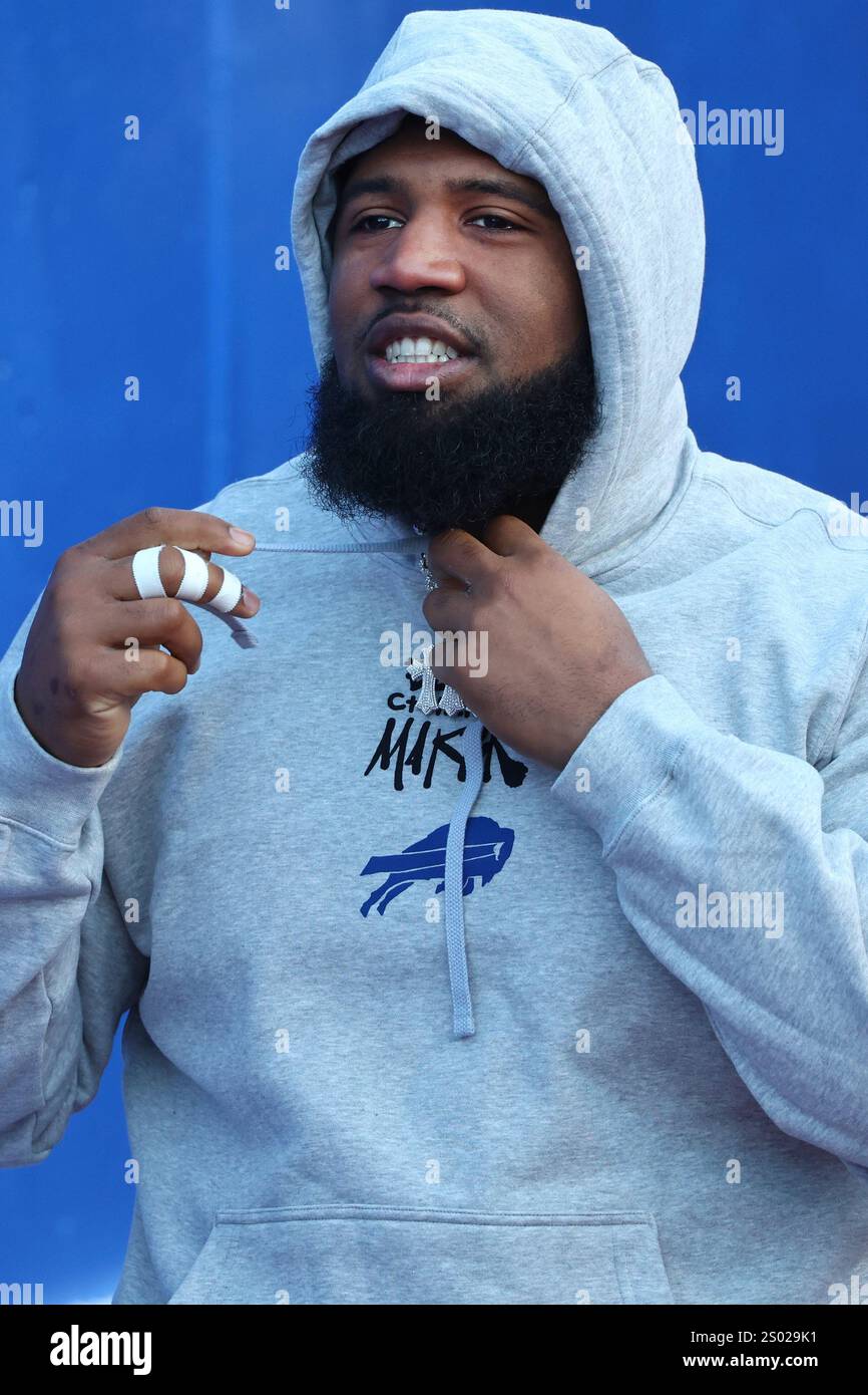Buffalo Bills defensive tackle Ed Oliver (91) warms up prior to the ...
