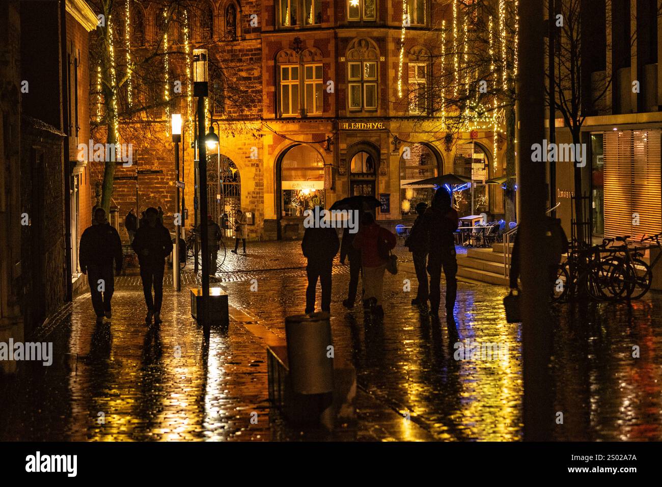 GERMANY - AACHEN - STREET November December daily Stock Photo - Alamy