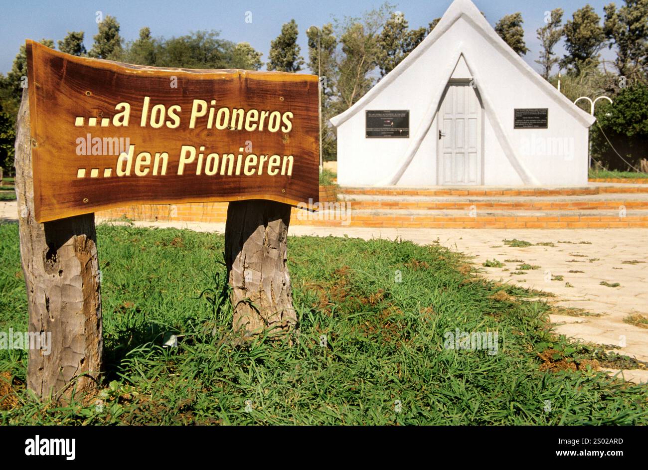 Mennonite pioneers monument hi-res stock photography and images - Alamy