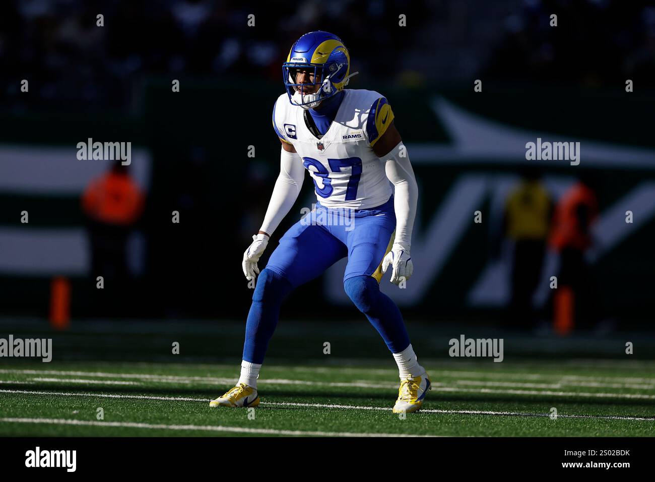 Los Angeles Rams safety Quentin Lake (37) defends during an NFL ...