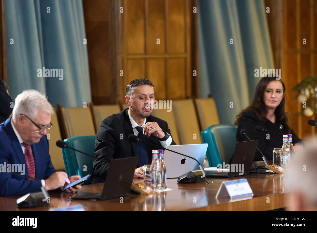 Bucharest, Romania. 23rd Dec, 2024: Daniel David (C), the Romanian ...