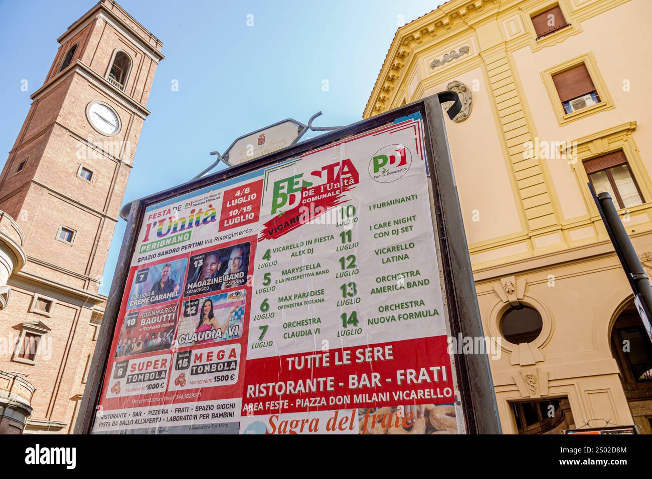 Bell clock tower cattedrale hi-res stock photography and images - Alamy