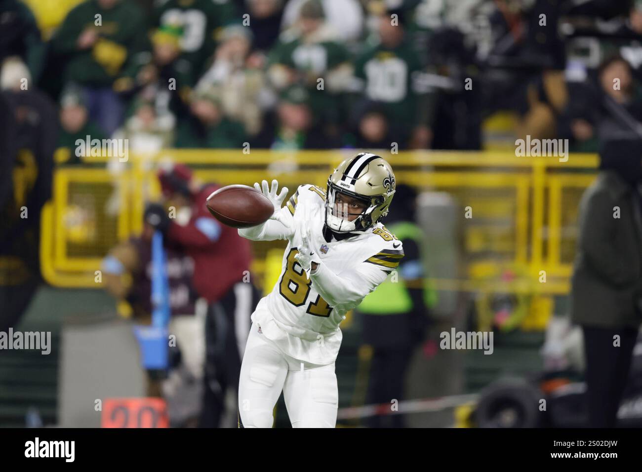 New Orleans Saints wide receiver Kevin Austin Jr. (81) warms up before ...