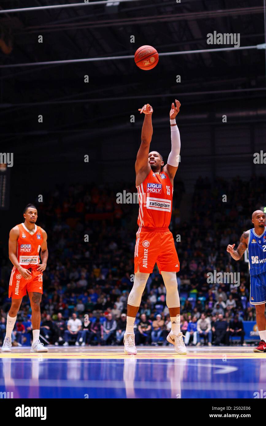 Frankfurt Am Main, Deutschland. 23rd Dec, 2024. Karim Jallow ...