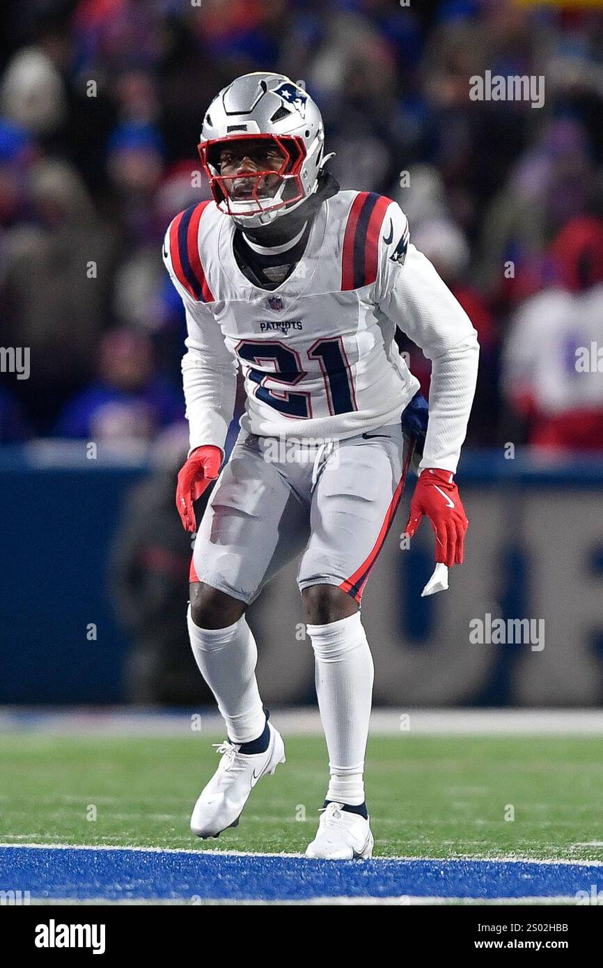 New England Patriots safety Jaylinn Hawkins (21) runs on the field ...