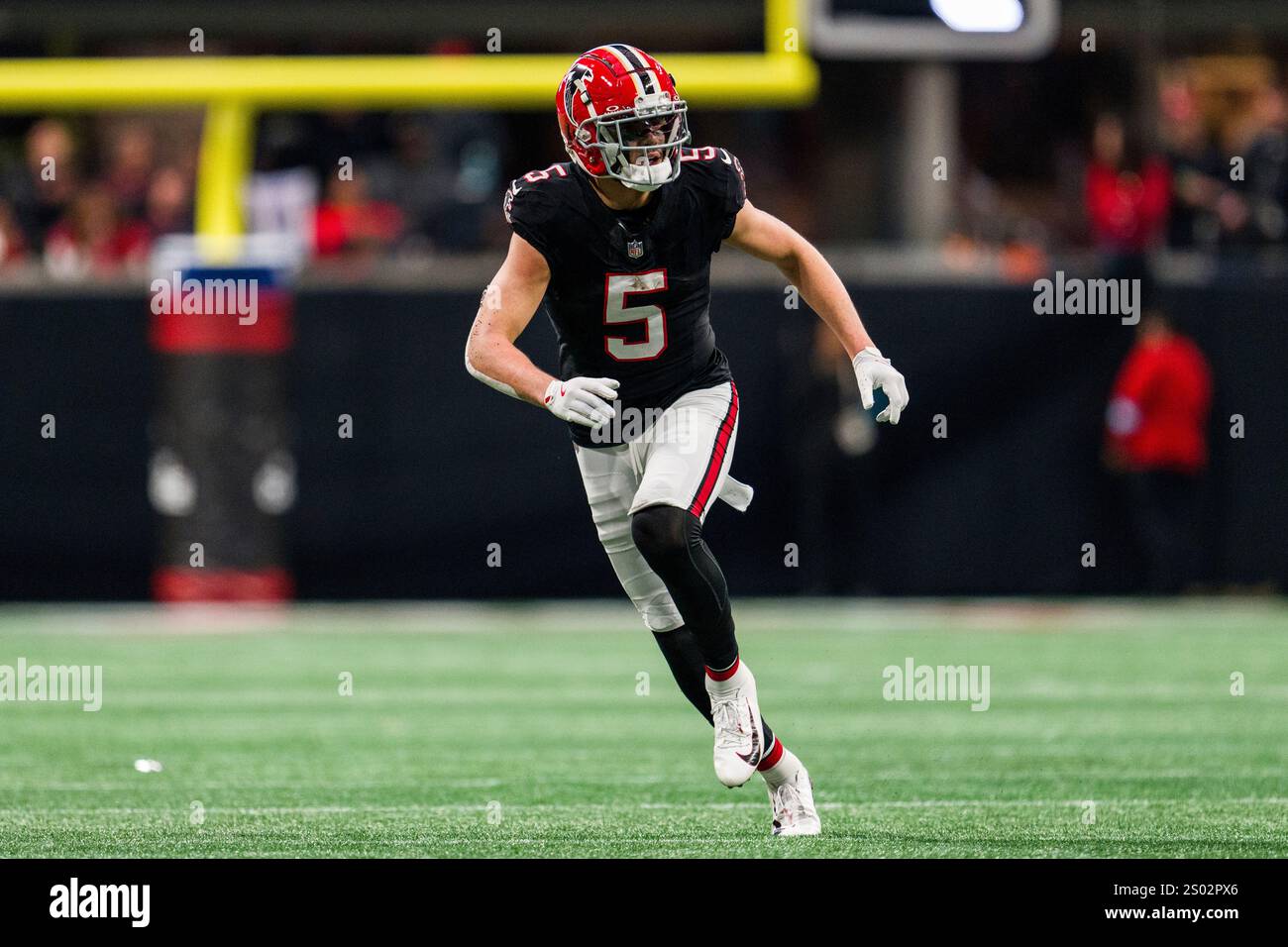 Atlanta Falcons wide receiver Drake London (5) runs a route during the ...