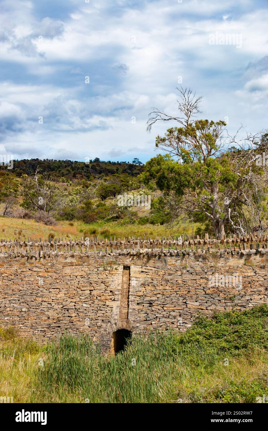 Convict heritage spiky bridge Tasman Highway, Swansea, East Coast ...