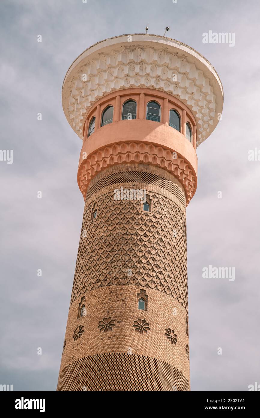 The minaret tower in International Grand Bazaar Xinjiang, Urumqi, China ...