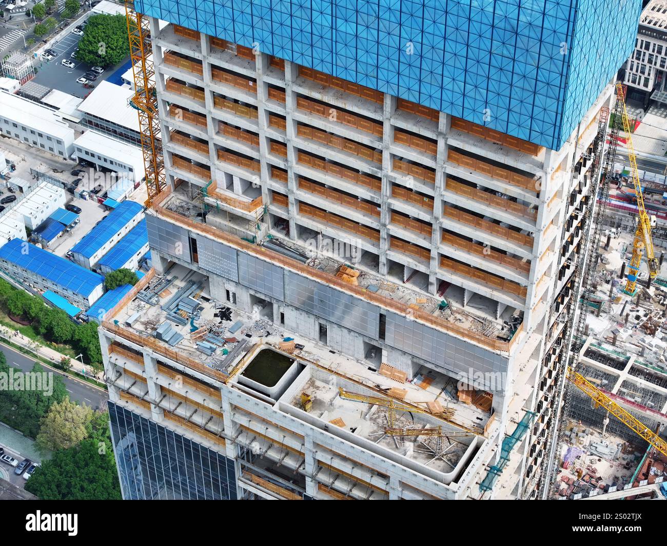 Construction of high-rise buildings in City, industrial construction ...