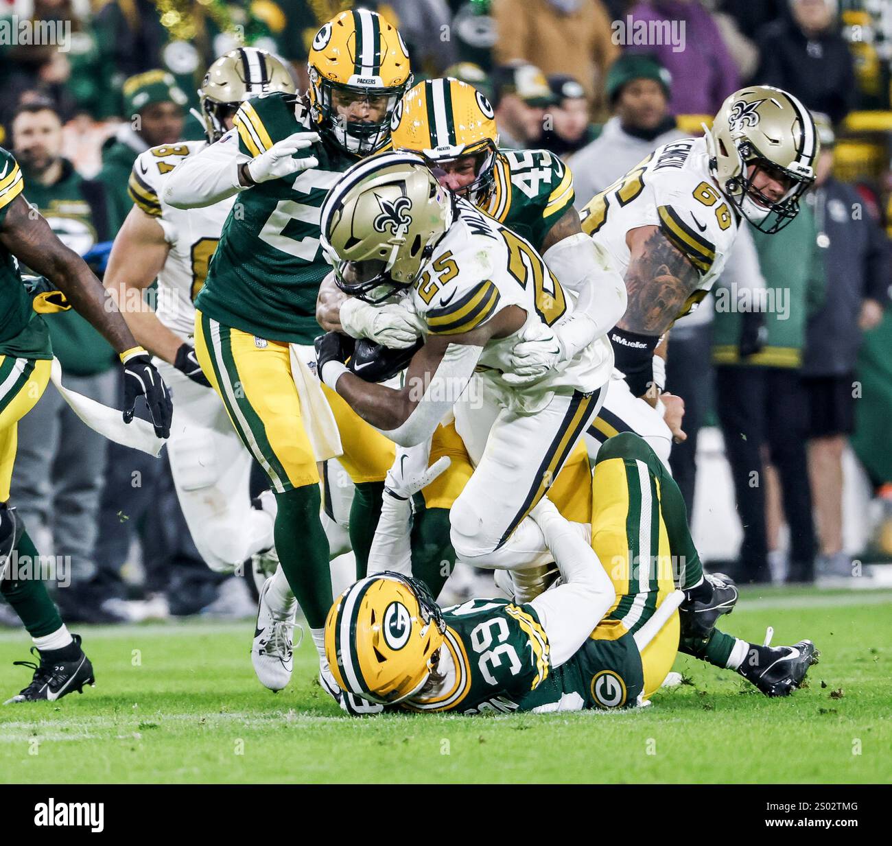 Green Bay, United States. 23rd Dec, 2024. New Orleans Saints running ...