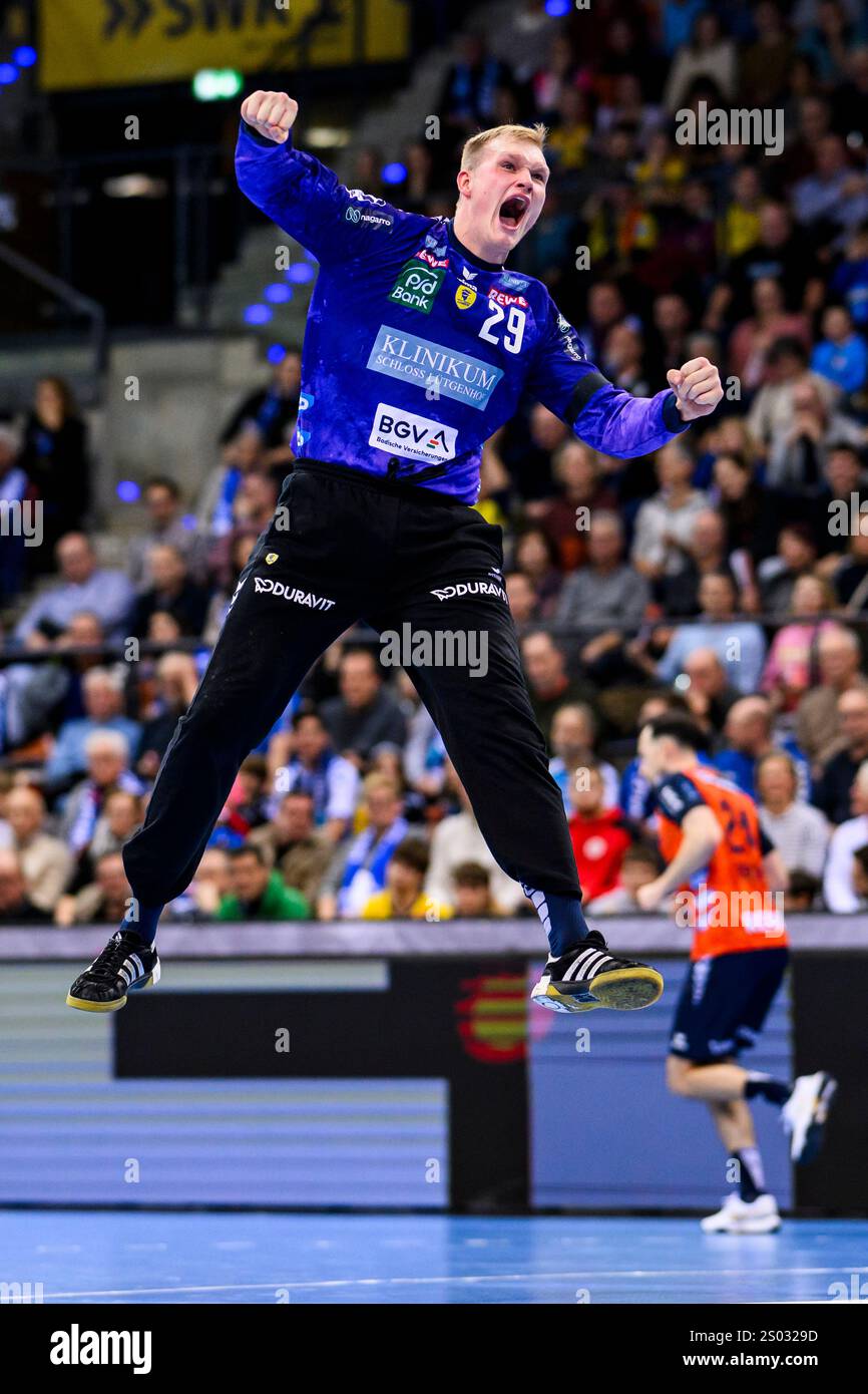 Stuttgart, Germany. 23rd Dec, 2024. Handball: 1st Bundesliga, men, 2024 ...