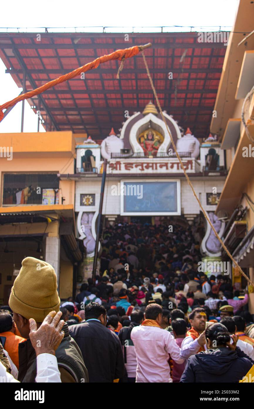 Hanuman garhi temple ayodhya hi-res stock photography and images - Alamy