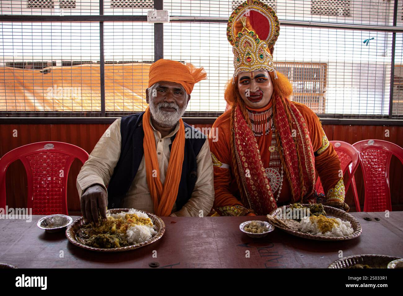 Pilgrims are eating and dining at the Panchavati facility, Karsevak ...