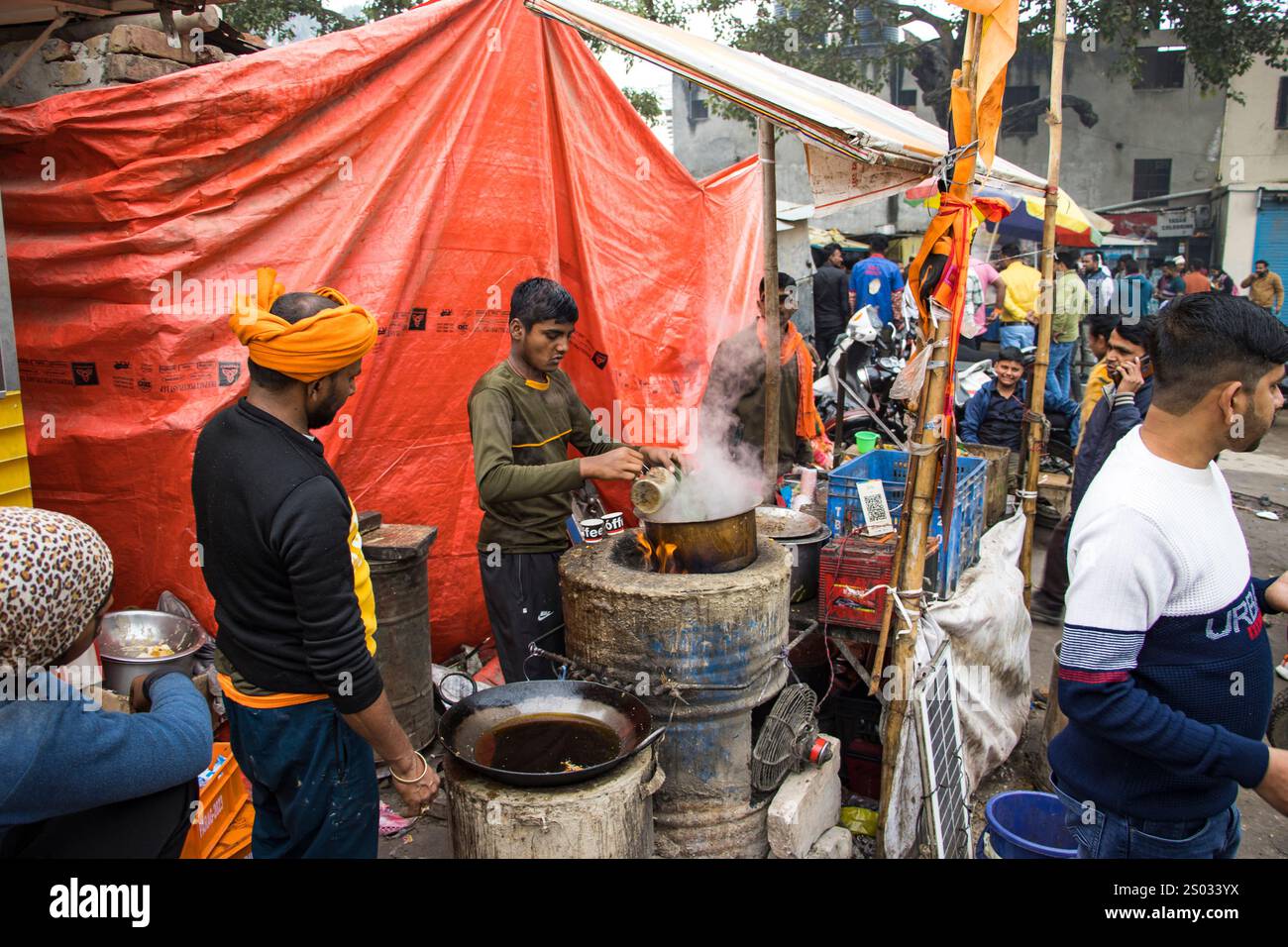 A tea stall at Ram Janmabhoomi path in Ayodhya, UP, India Stock Photo ...