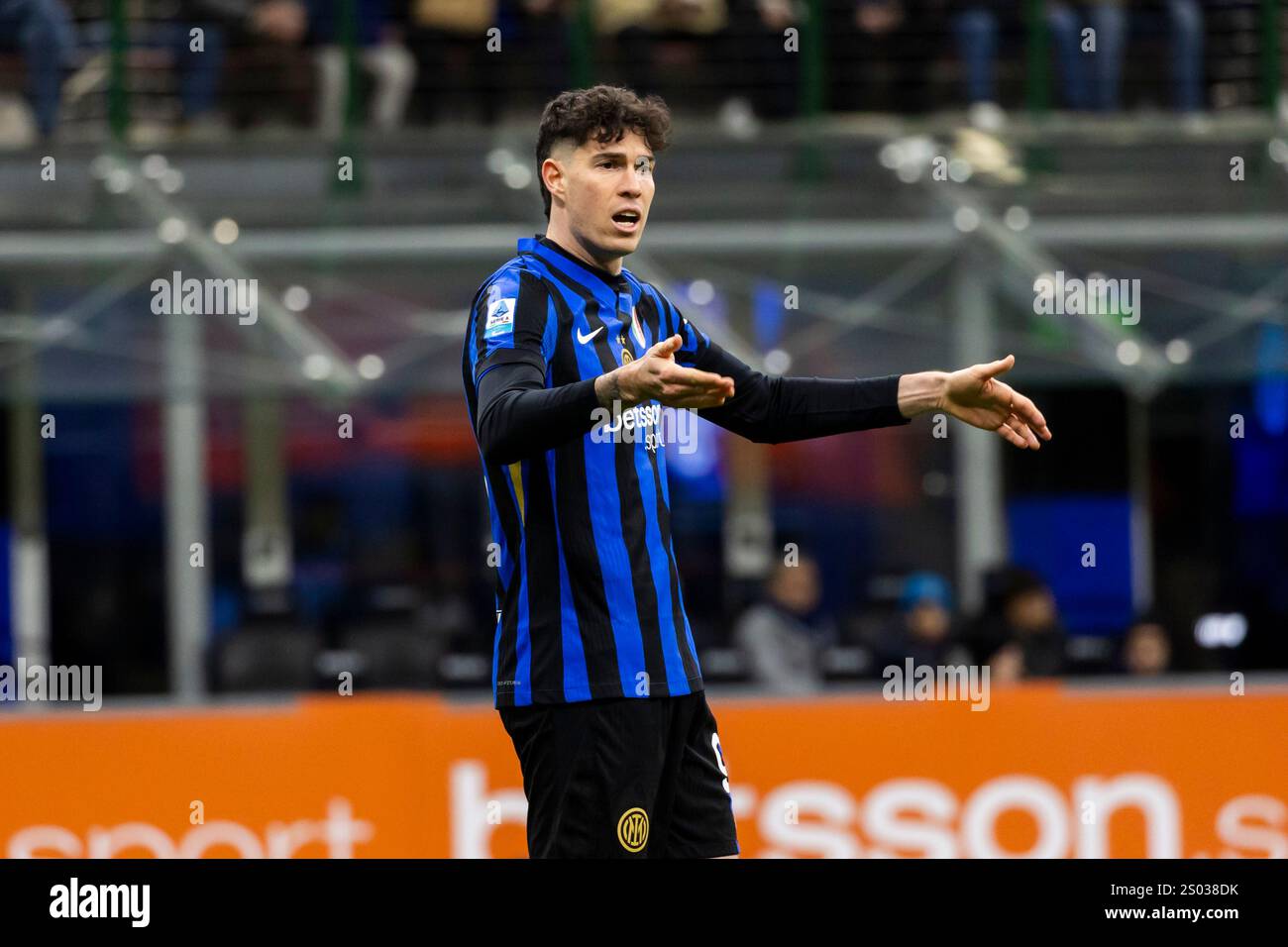 Alessandro Bastoni in action during Serie A match between FC ...