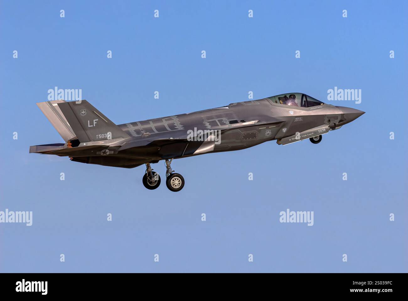 Lockheed Martin F35a Lightning fighter jet of the USAF Stock Photo - Alamy