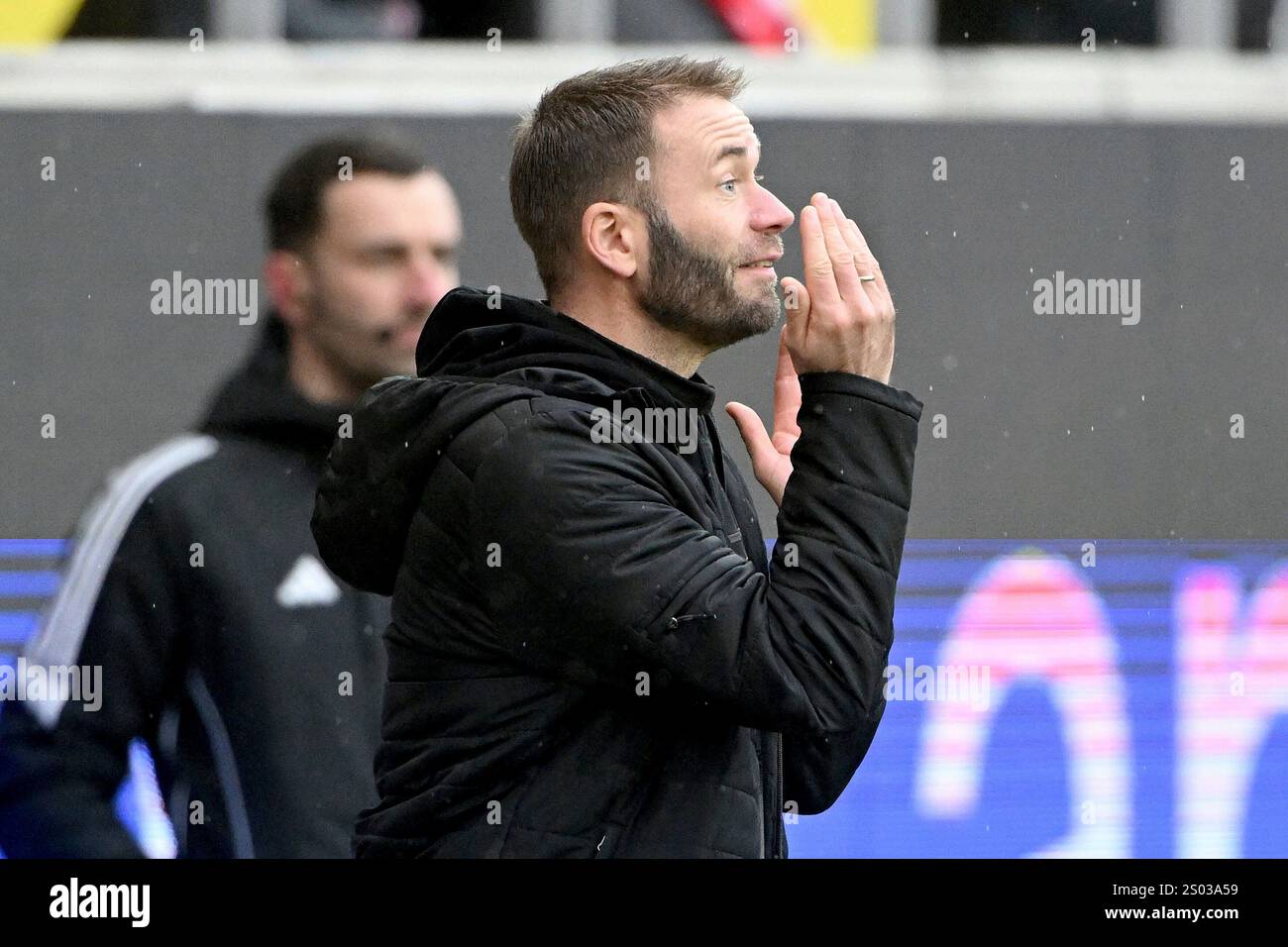 Regensburg, Deutschland. 22nd Dec, 2024. Fussball; Spieltag 17; 2 ...