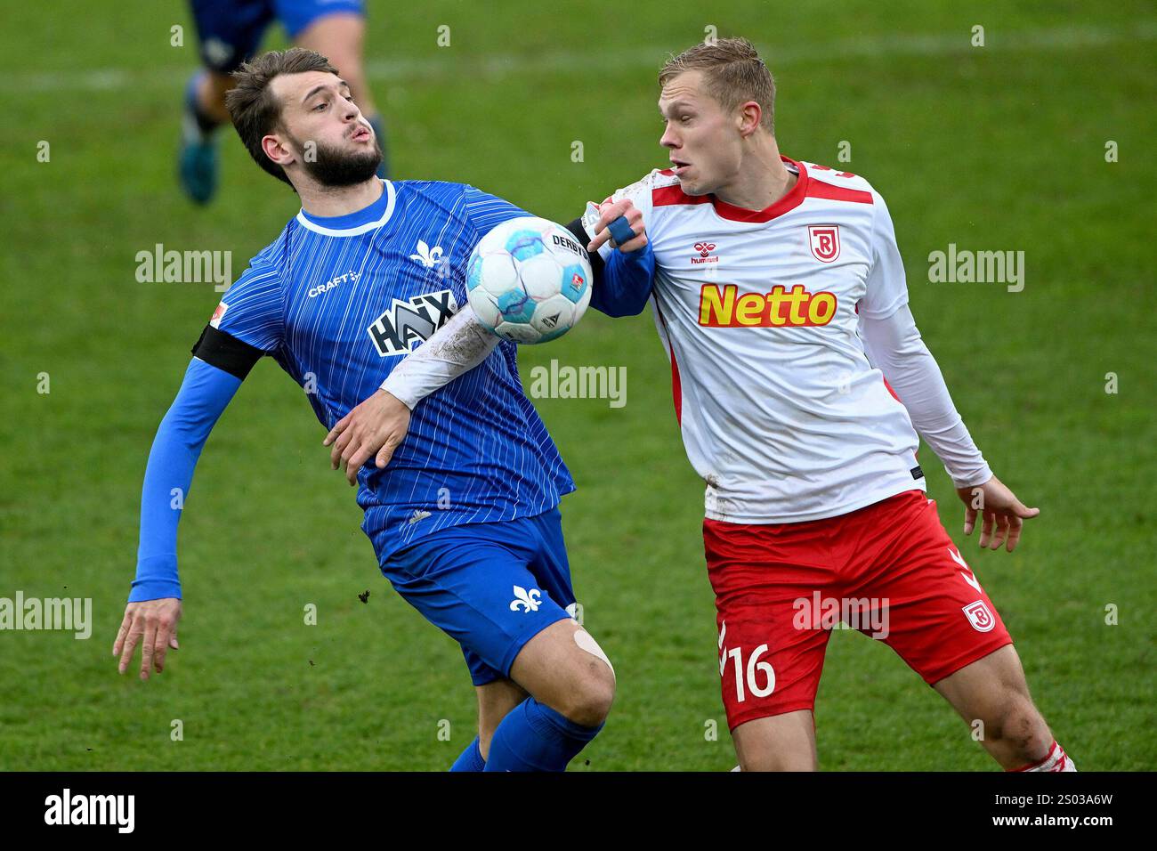 Regensburg, Deutschland. 22nd Dec, 2024. Fussball; Spieltag 17; 2 ...