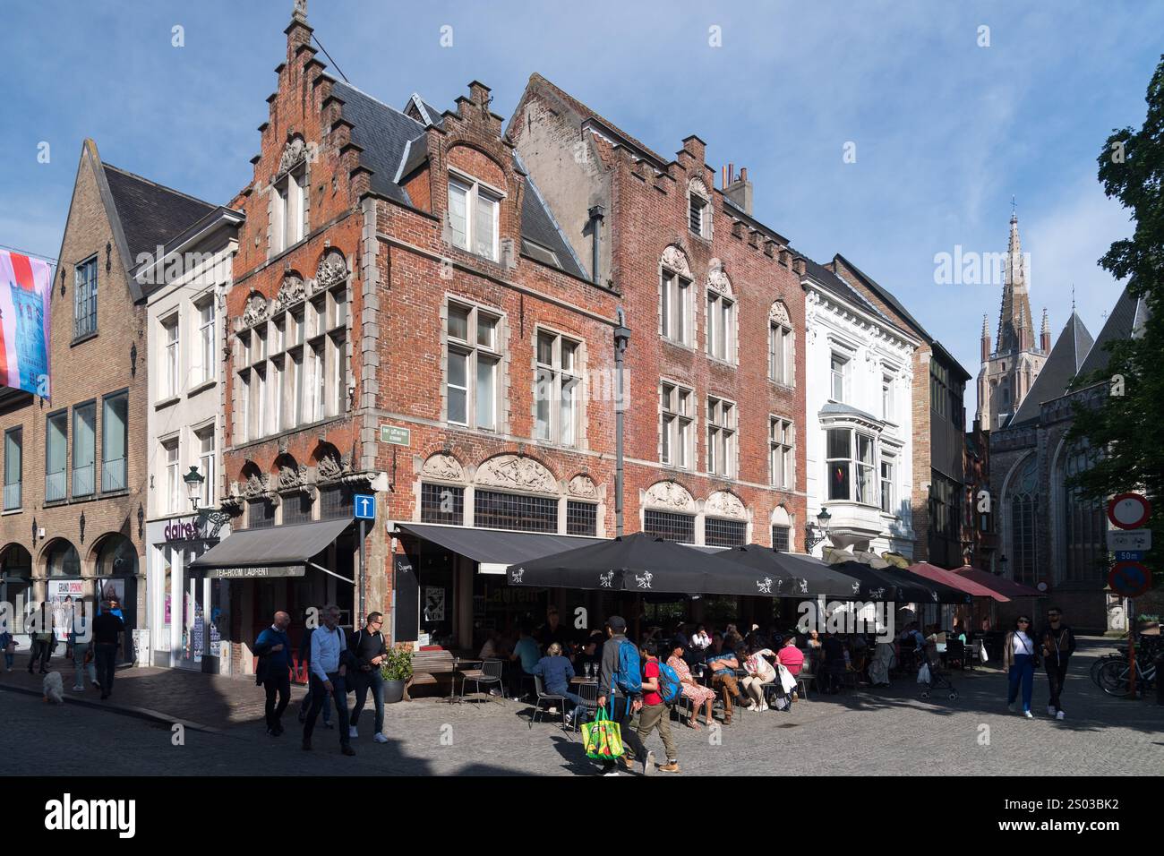 Sint-Salvatorskerkhof street in historic centre of Bruges / Brugge ...