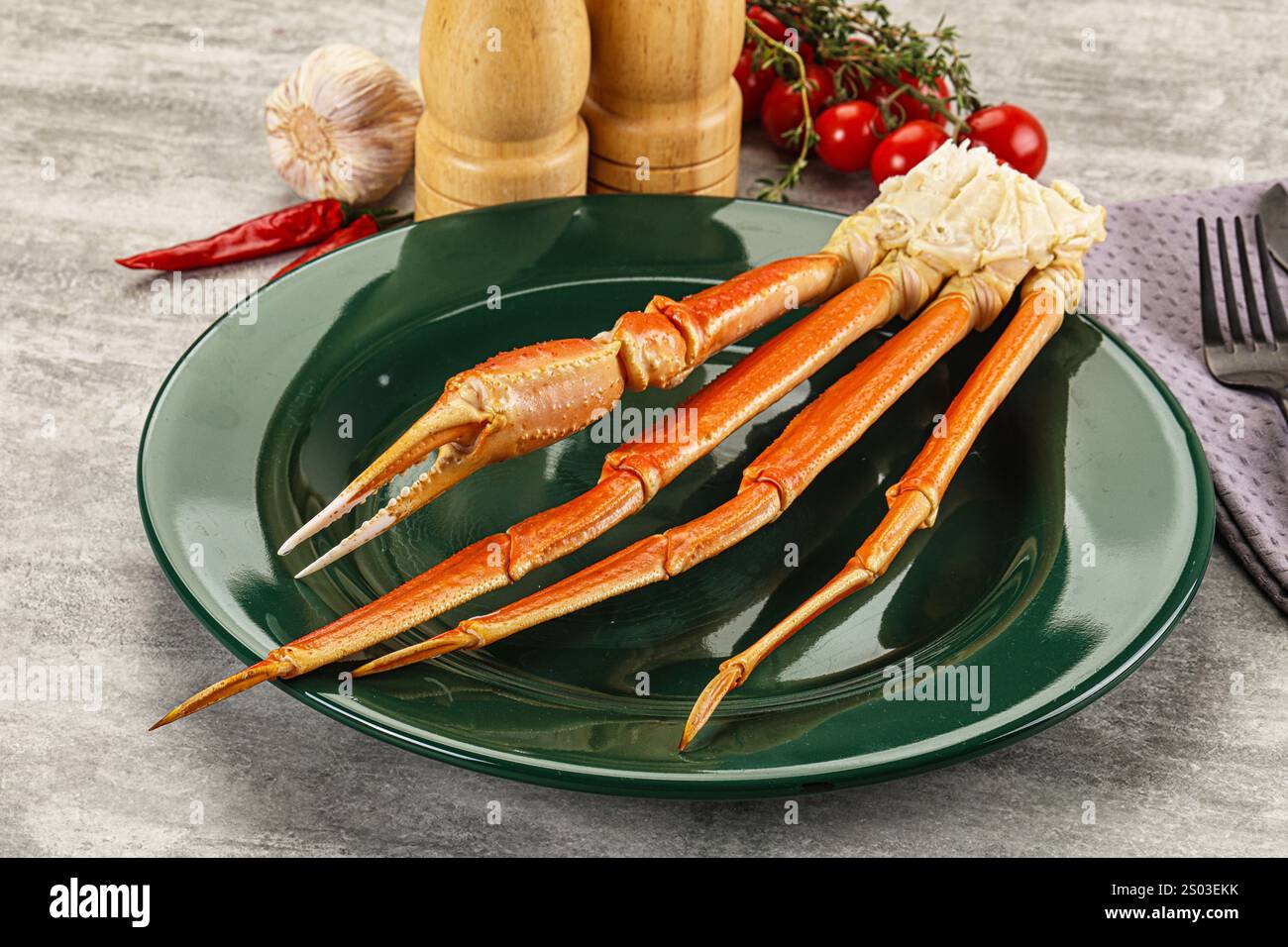 Delicous luxury boiled crab claw legs Stock Photo - Alamy