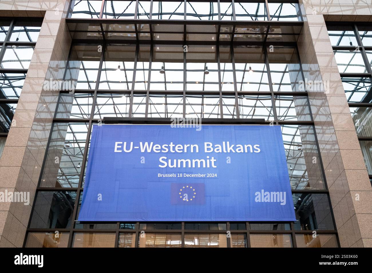 The atrium of the Justus Lipsius building during the summit of the ...