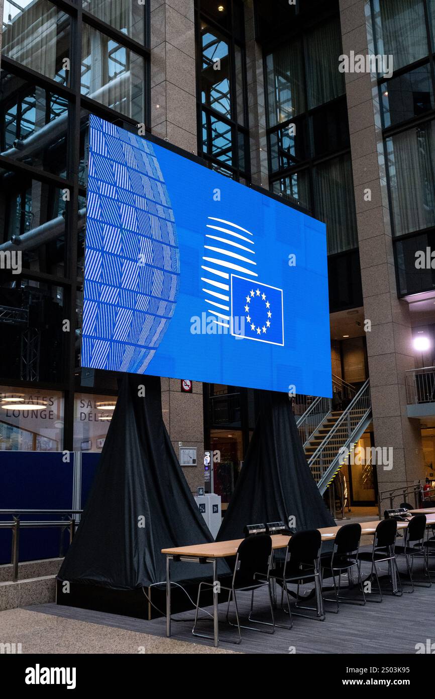 The atrium of the Justus Lipsius building during the summit of the ...