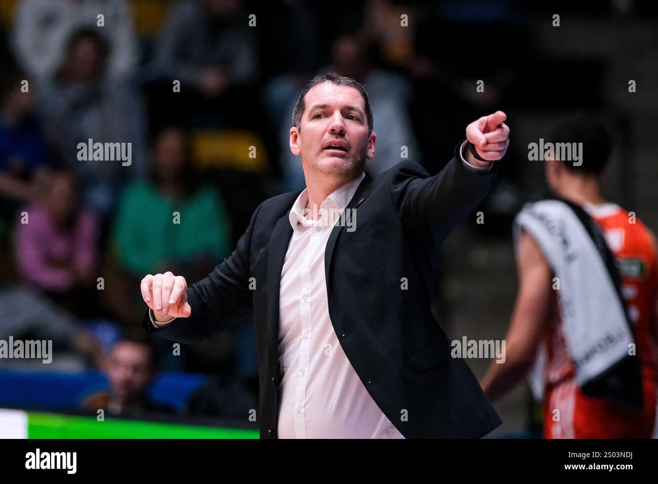 Ty Harrelson (Ratiopharm Ulm, Trainer) gestikuliert, GER, Skyliners ...